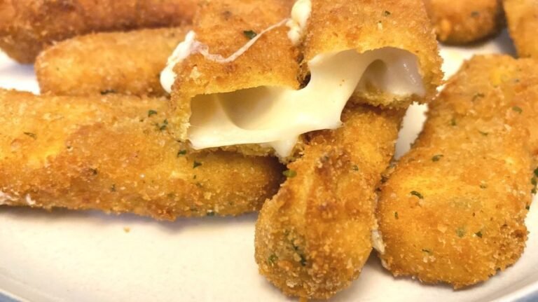 HOMEMADE MOZZARELLA STICKS - MoveYuhHand